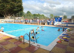 Enjoy Outdoor Swimming in South Devon - Visit South Devon